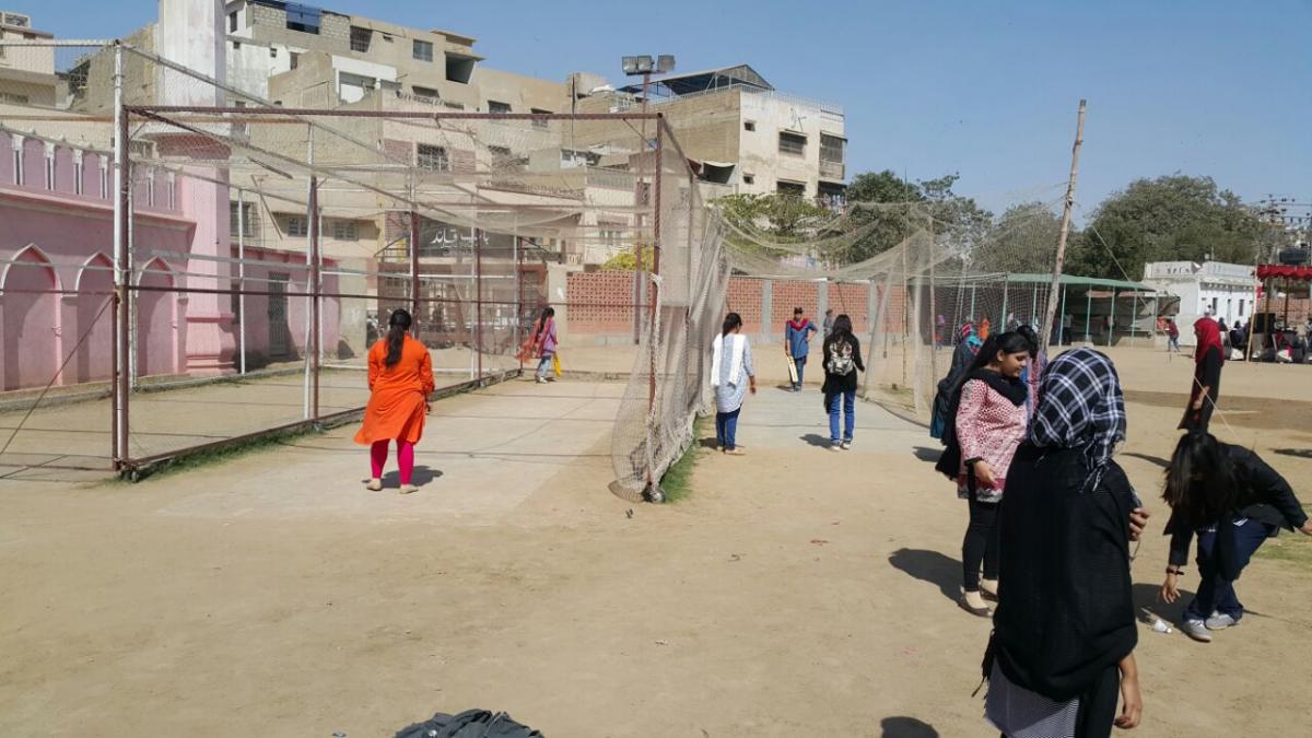 College of Banking & Finance | Home